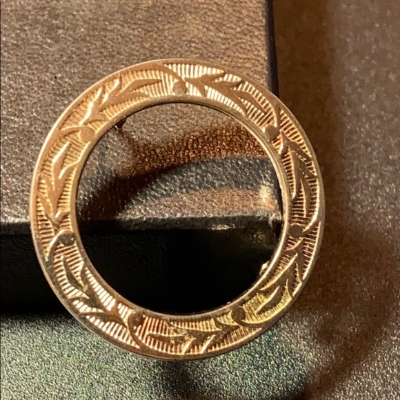 Vintage | Jewelry | Vintage Gold Floral Wreath Brooch Pin | Poshmark
